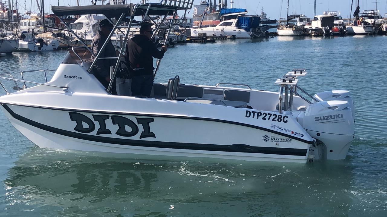 Boat Test DF100B - Seacat 520 FC